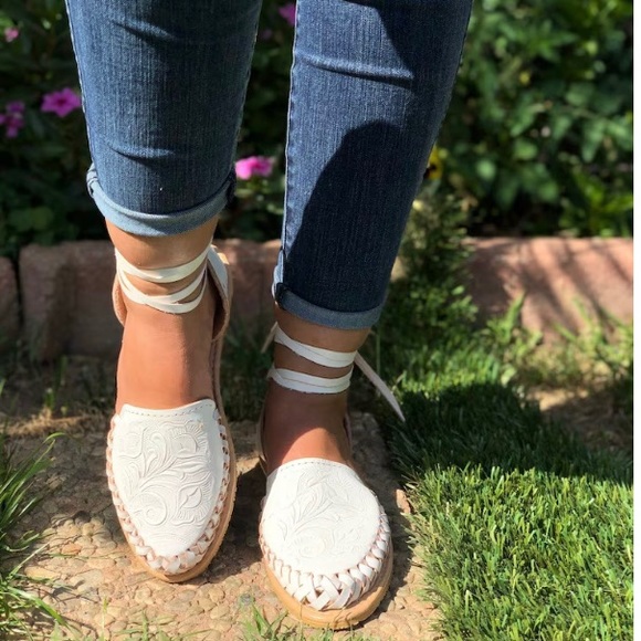 Mexico La Piel | Shoes | Mexico Tooled Leather Lace Up Huaraches | Poshmark